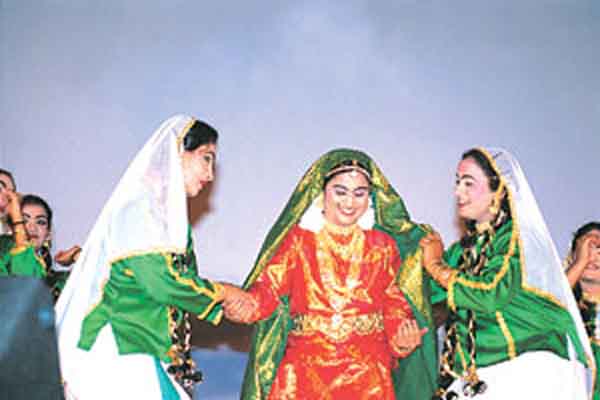 Oppana Dance in Kerala | Keralaorbit